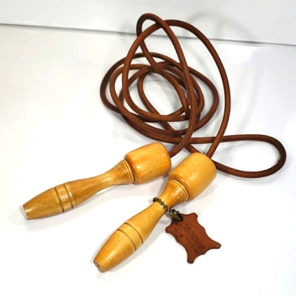 Us News Vintage Leather Jumping Rope, Lathe Turned Wo… - Gem